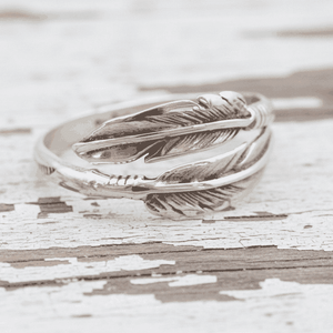 Navajo Silver Feather Ring - Native American Jewelry – Indie and Harper